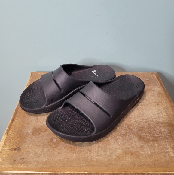 OOFOS | Shoes | Oofos Recovery Black Foam Rubber Slides Unisex Mens 8 ...